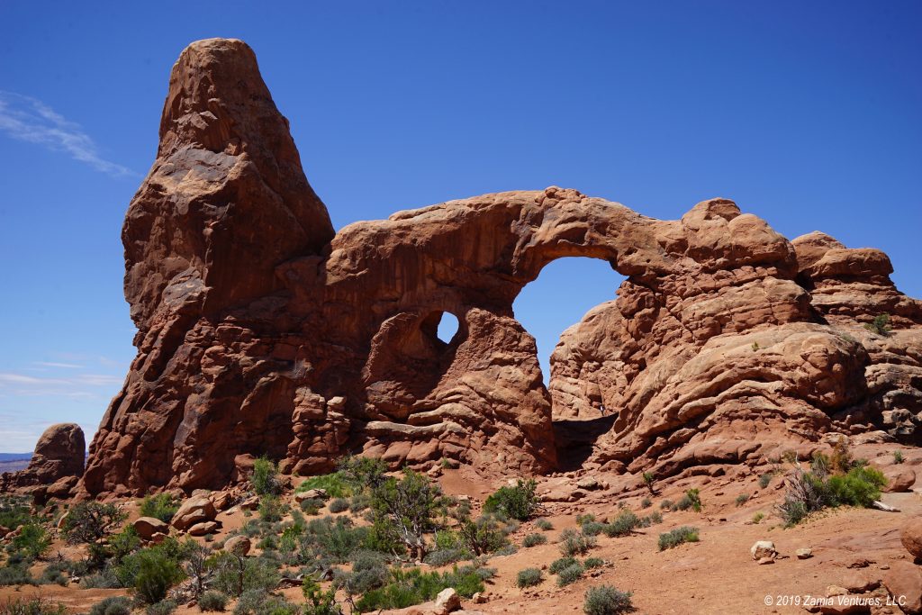 Moab Arches Turret Arch – Zamia Ventures